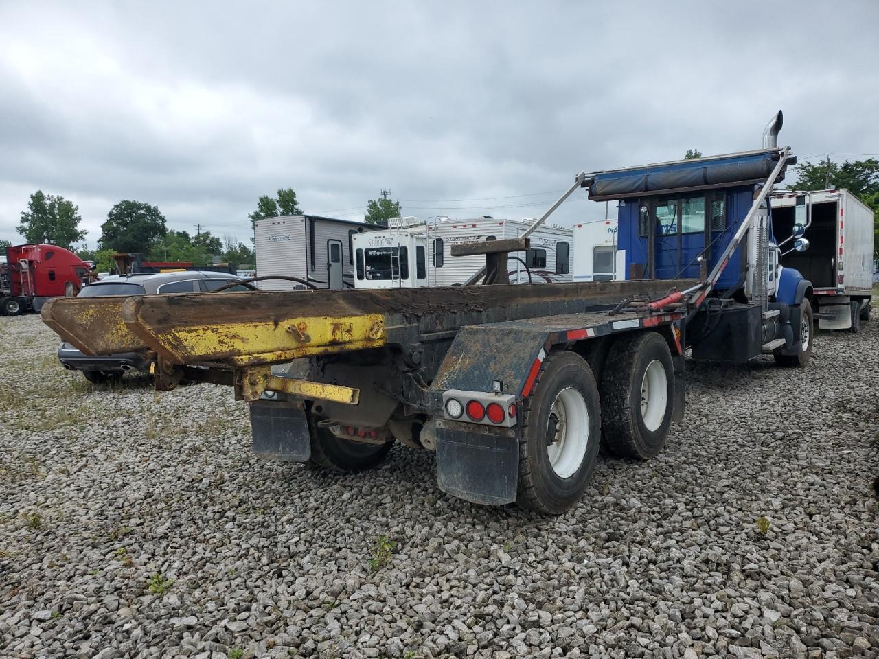 2004 Mack CT-Trucks Yard Truck For Sale in London, ON Lot #68646***